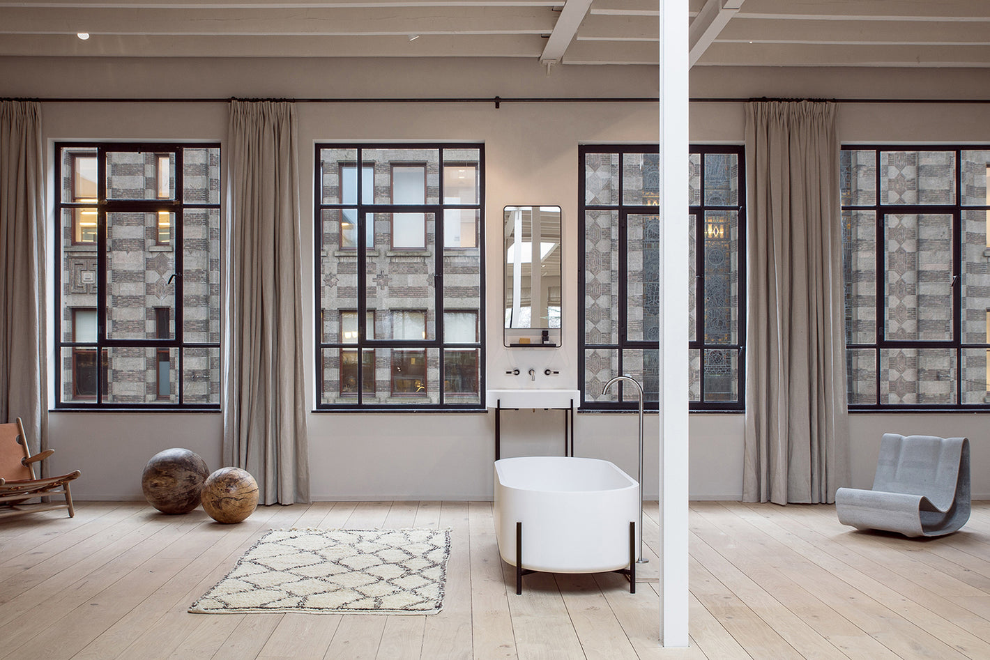 The Loft IV Miss Bare | Enter The Loft