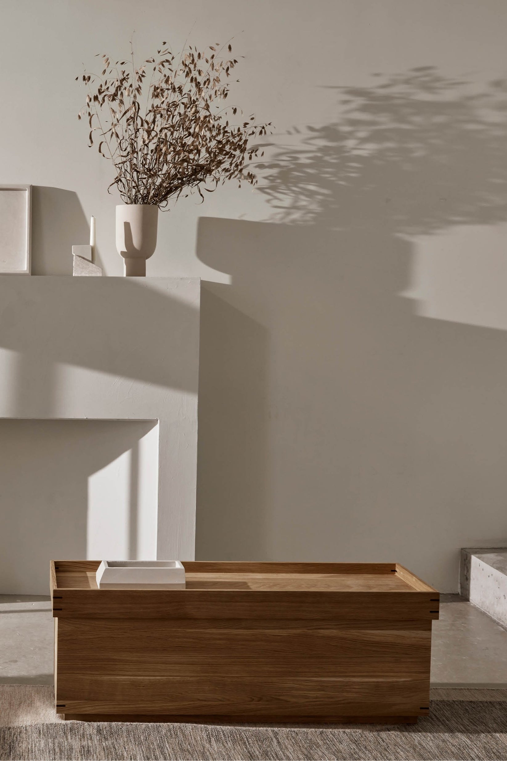 Japanese Tray Table Medium, Oak, Kristina Dam | The Loft – Enter The Loft